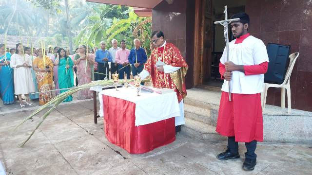 Kemmannu.com | Palm Sunday Celebrations at Kemmannu Church.